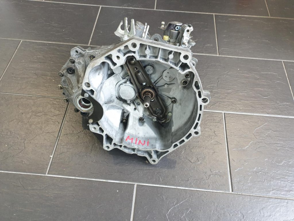 Getriebe Mini One Cooper 1.6 Benzin 5-Gang ( R50,R52,R53) ⋆ Günstige ...